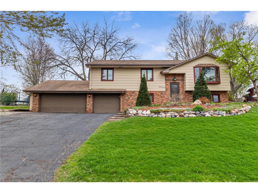 10305 Morris Road, Bloomington, MN, 55437 | MLS: 6708258 | Edina Realty