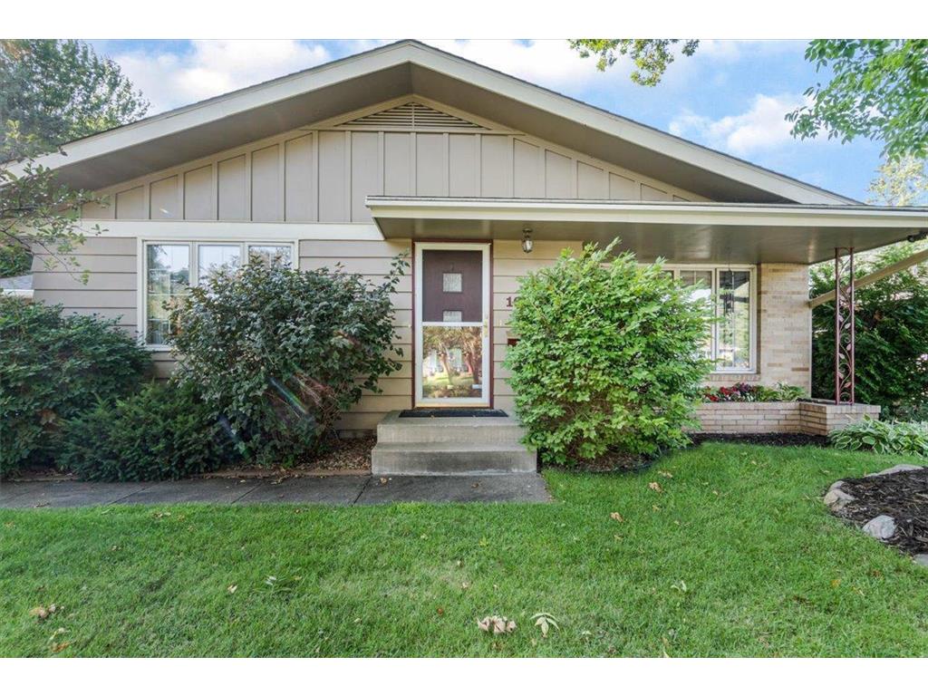 1033 23rd Avenue N, Saint Cloud, MN, 56303 | MLS: 6424217 | Edina Realty