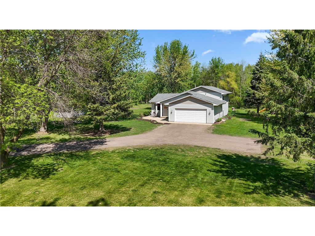 10330 253rd Street, Chisago Lake Twp, MN, 55013 | MLS: 6719886 | Edina ...