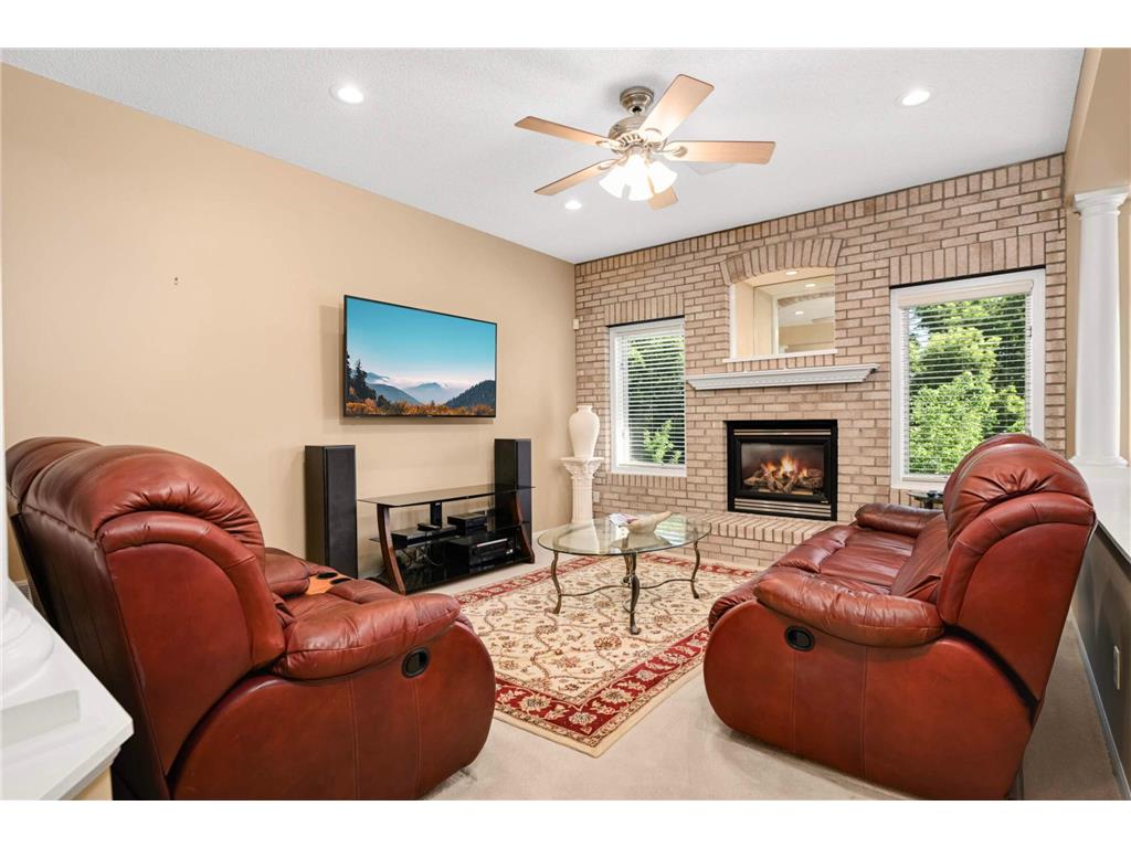 10369 Yates Drive N, Brooklyn Park, MN, 55443 | MLS: 6774544 | Edina Realty