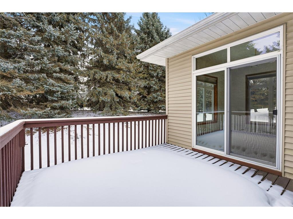 10395 Lancaster Cove, Woodbury, MN, 55129 | MLS: 7016817 | Edina Realty