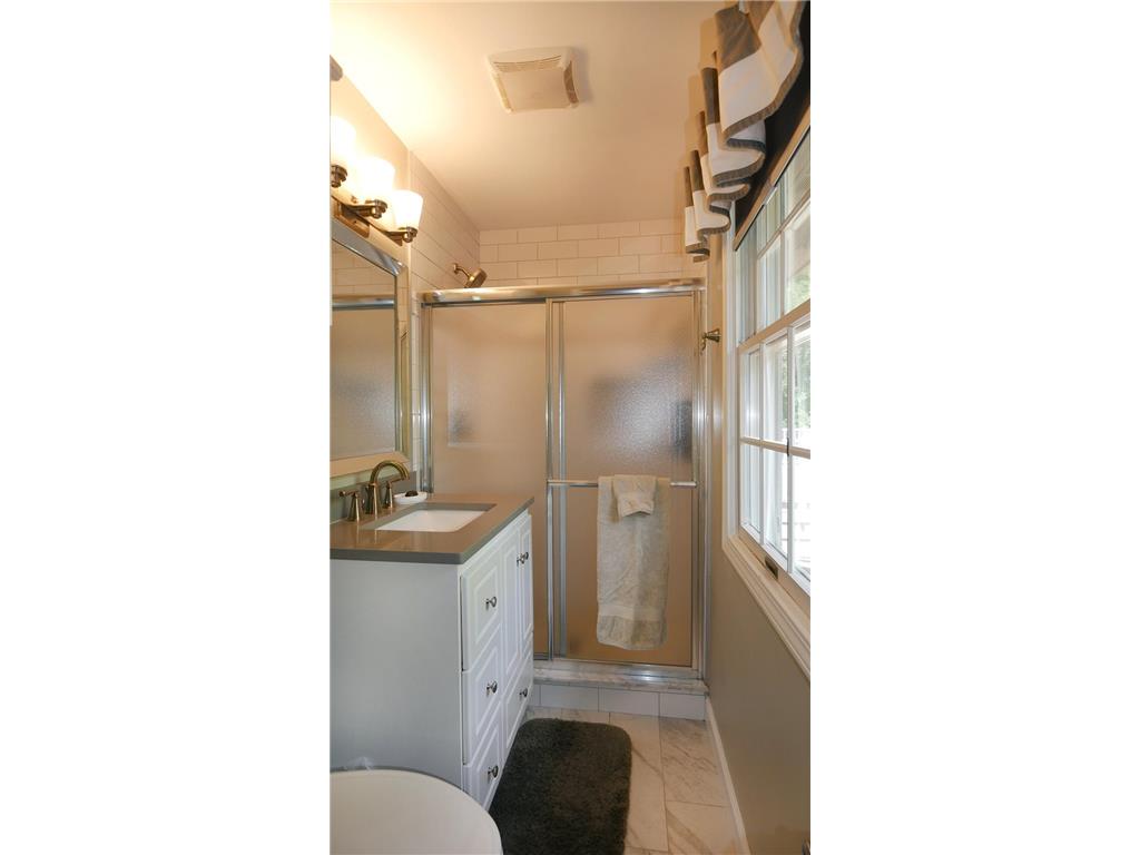 10417 Brunswick Circle, Bloomington, MN, 55438 | MLS: 6552531 | Edina ...