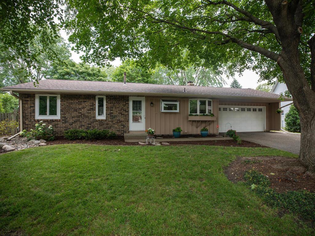 10441 Quebec Avenue S, Bloomington, MN, 55438 | MLS: 6408946 | Edina Realty