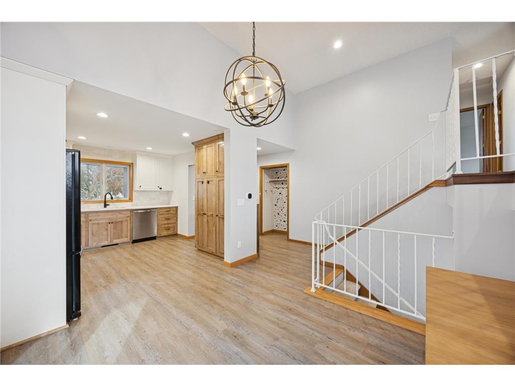 10485 Lee Drive, Eden Prairie, MN, 55347 | MLS: 6815123 | Edina Realty