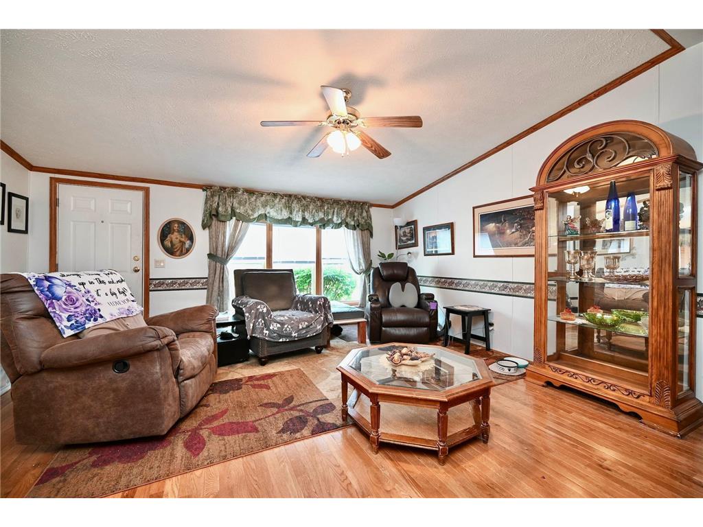 105 Wisconsin Avenue, Cochrane, WI, 54622 | MLS: 6765545 | Edina Realty