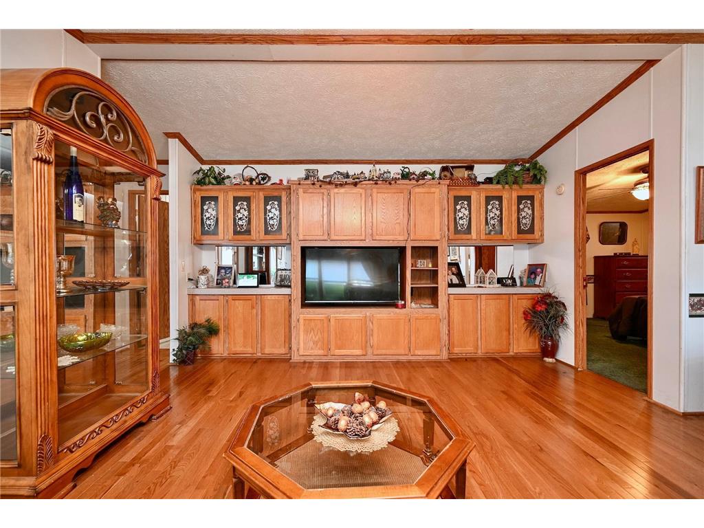 105 Wisconsin Avenue, Cochrane, WI, 54622 | MLS: 6765545 | Edina Realty