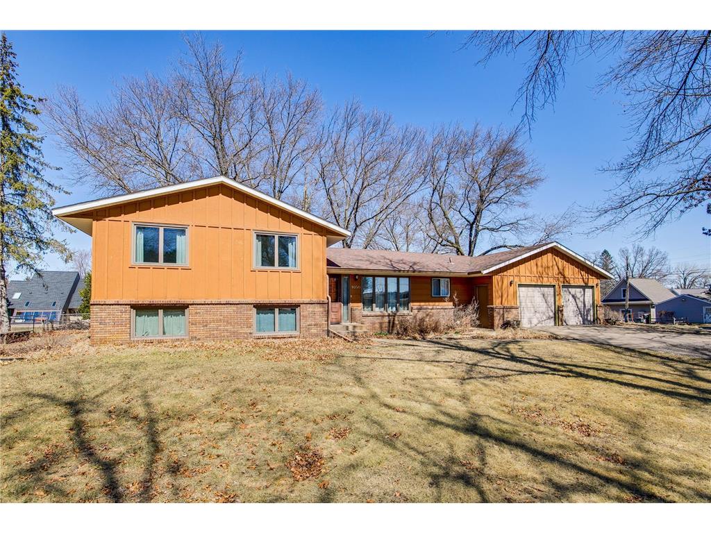 1050 Nelson Drive, Shoreview, MN, 55126 | MLS: 6642264 | Edina Realty