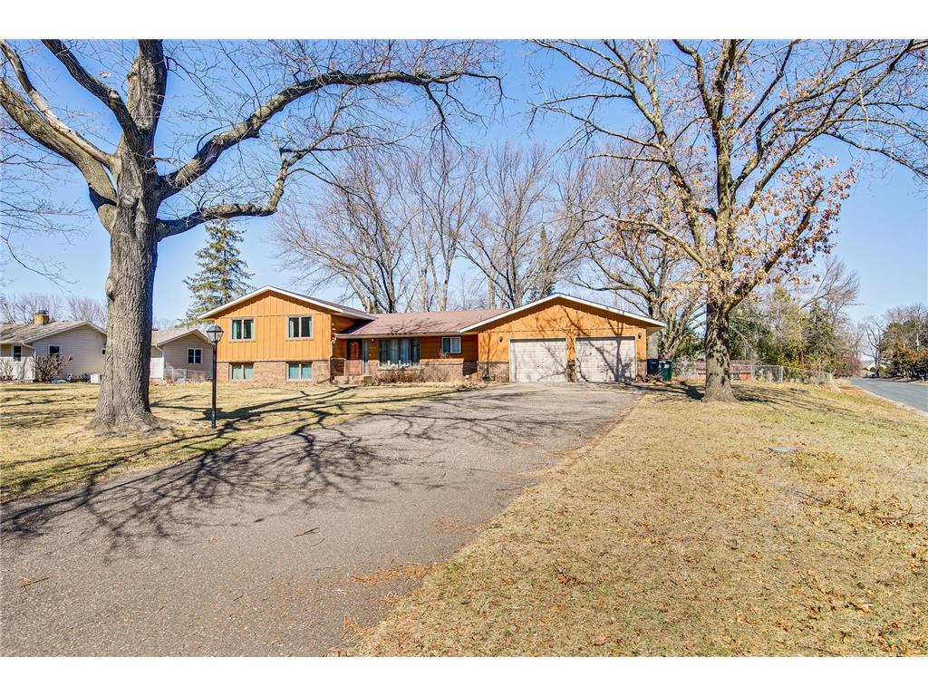 1050 Nelson Drive, Shoreview, MN, 55126 | MLS: 6642264 | Edina Realty