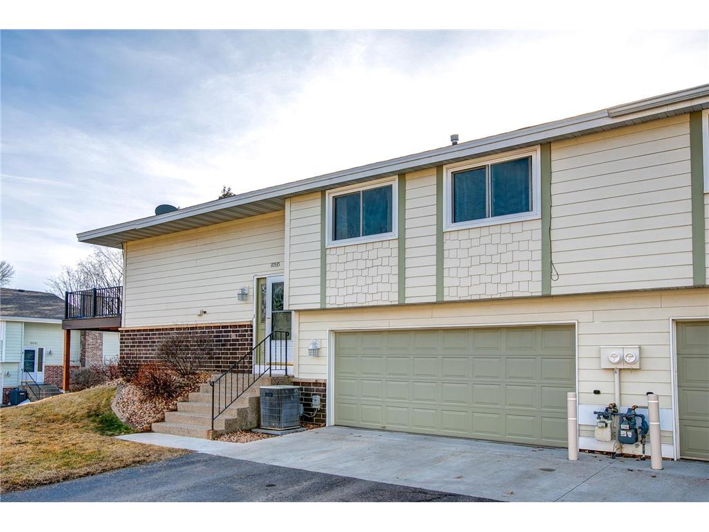 10535 Decatur Circle, Bloomington, MN, 55438 | MLS: 6657866 | Edina Realty
