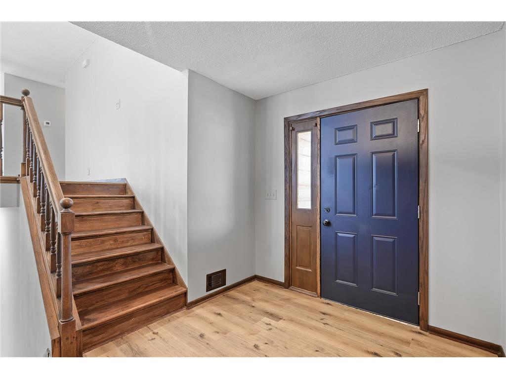 10540 Briar Road, Bloomington, MN, 55437 | MLS: 6518642 | Edina Realty