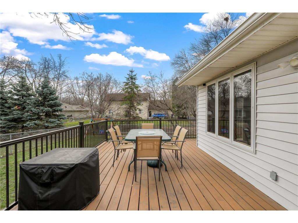 10541 102nd Place N, Maple Grove, MN, 55369 | MLS: 6497995 | Edina Realty
