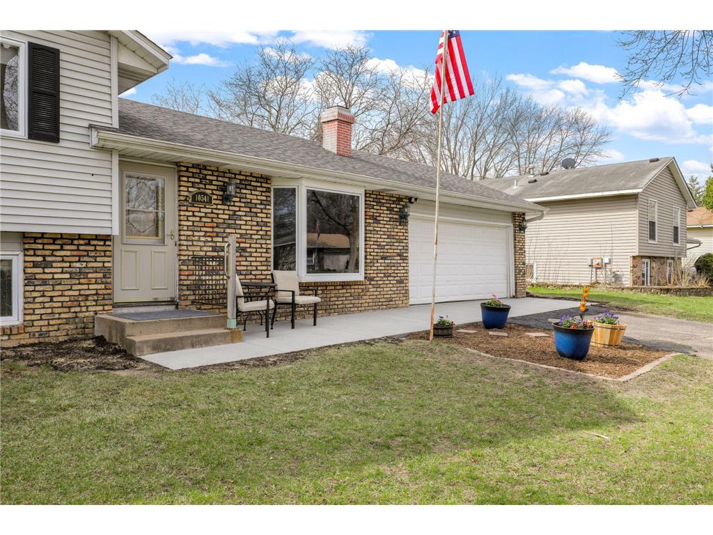 10541 102nd Place N, Maple Grove, MN, 55369 | MLS: 6497995 | Edina Realty