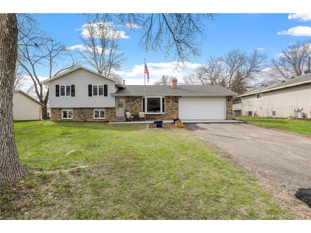 10541 102nd Place N, Maple Grove, MN, 55369 | MLS: 6497995 | Edina Realty