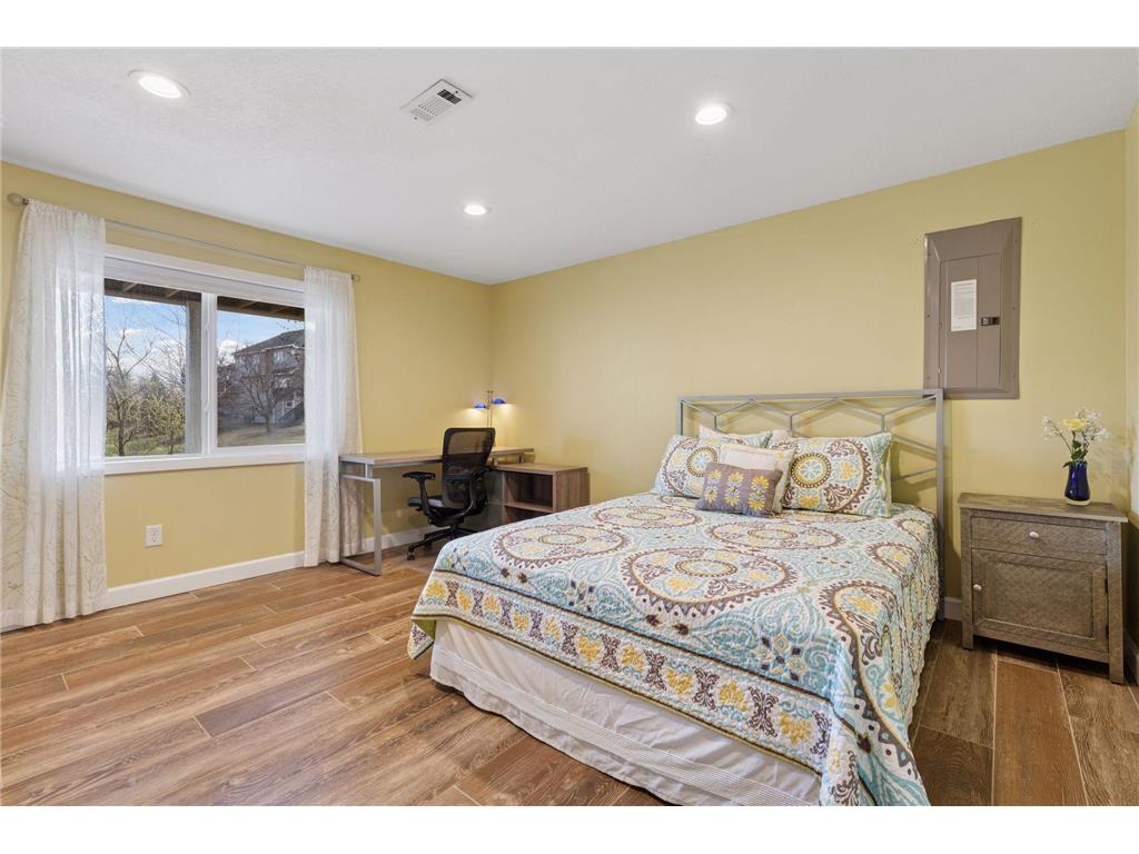 10608 Toledo Drive N, Brooklyn Park, MN, 55443 | MLS: 6732027 | Edina ...