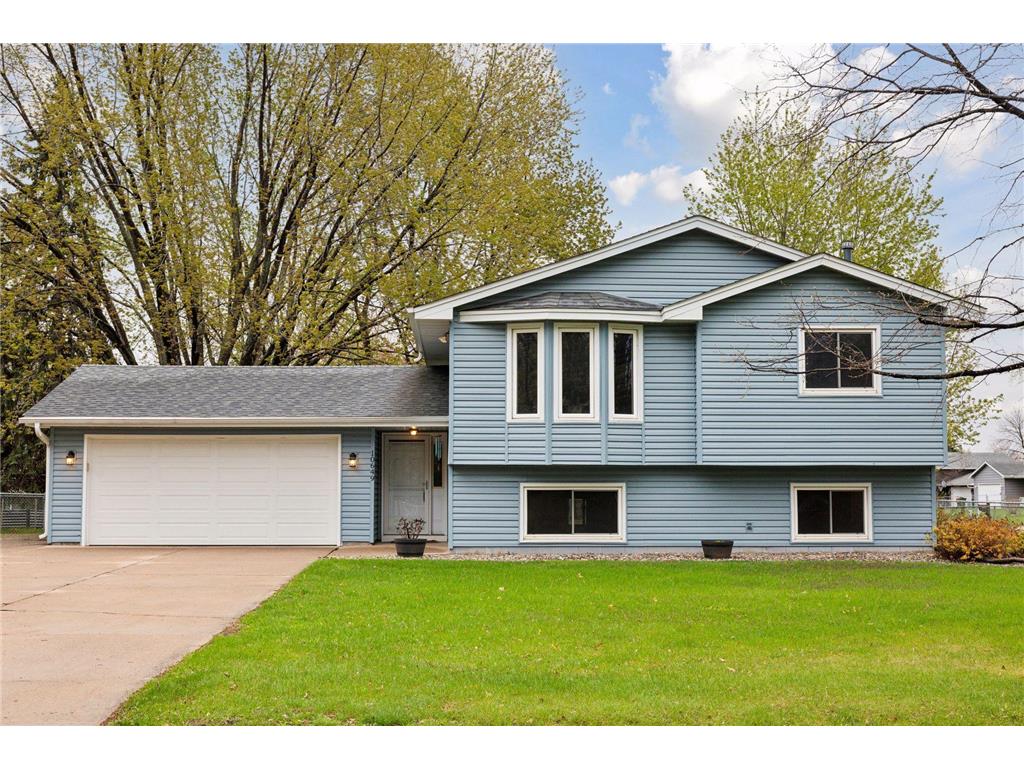 10649 Lincoln Street NE, Blaine, MN, 55434 | MLS: 6529513 | Edina Realty