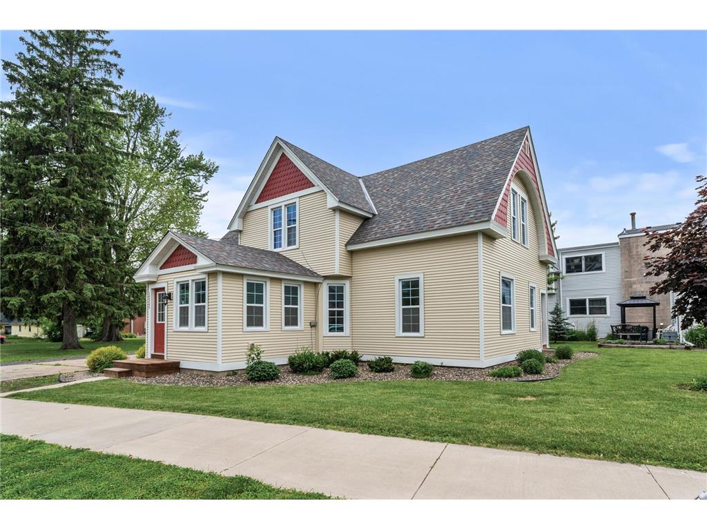 10650 Stinson Avenue, Chisago City, MN, 55013 | MLS: 6737575 | Edina Realty