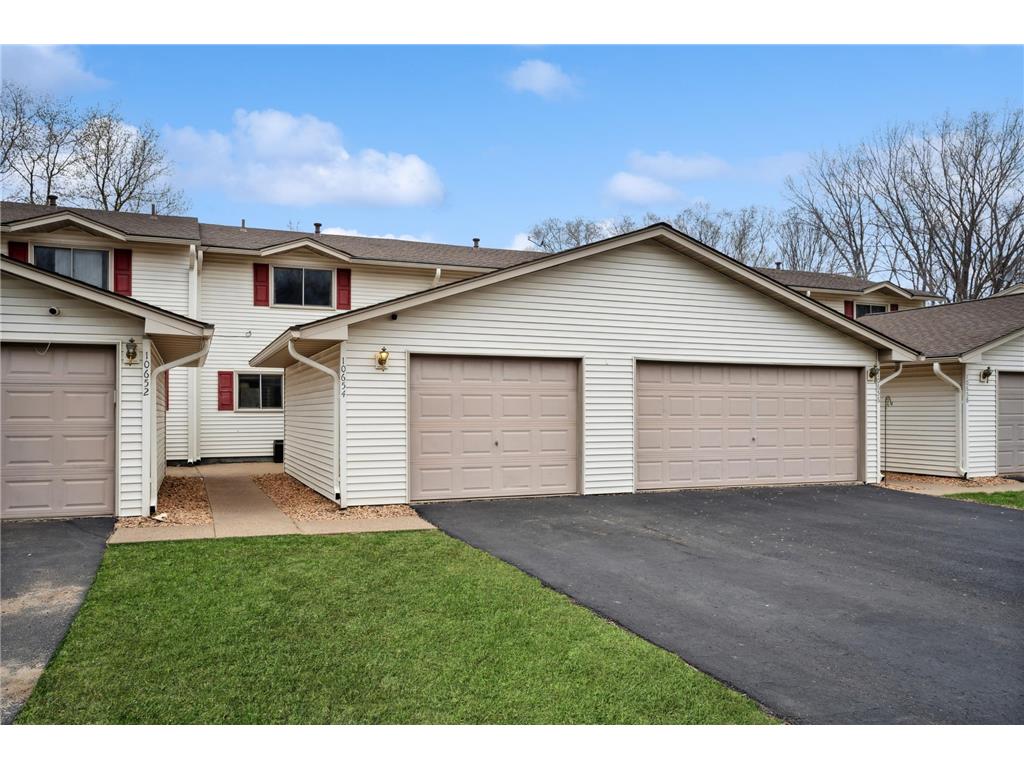 10654 Hummingbird Street NW, Coon Rapids, MN, 55433 | MLS: 6361796 ...