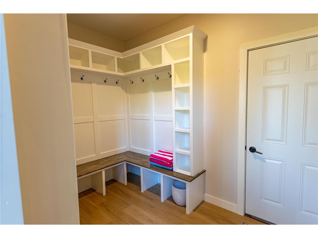 10660 NW Waters Edge Drive, Walker, MN, 56484 | MLS: 6517172 | Edina Realty