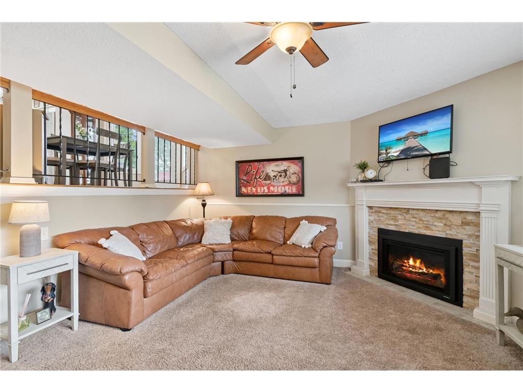 1067 Hummingbird Lane, Eagan, MN, 55123 | MLS: 6785153 | Edina Realty