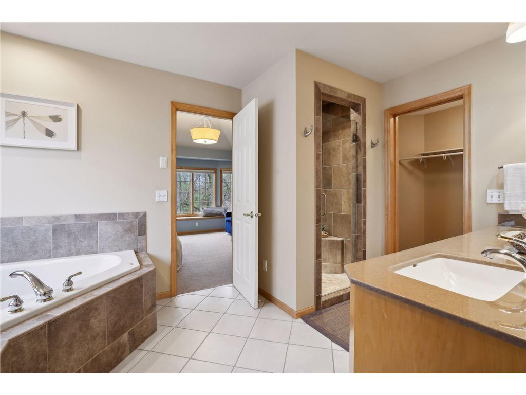 10692 Alison Way, Inver Grove Heights, MN, 55077 | MLS: 6527897 | Edina ...