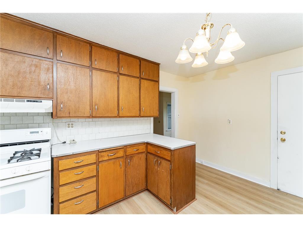 107 4th Avenue NE, Dodge Center, MN, 55927 | MLS: 6800363 | Edina Realty