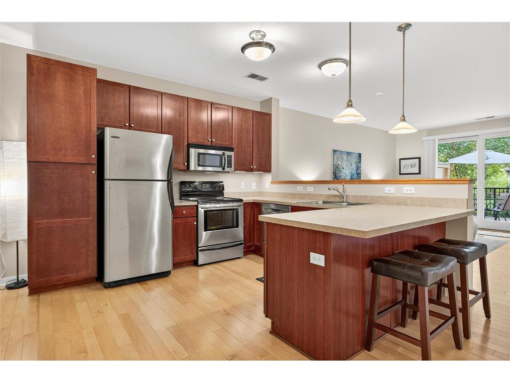 1070 Grandview Court NE #101, Columbia Heights, MN, 55421 | MLS ...