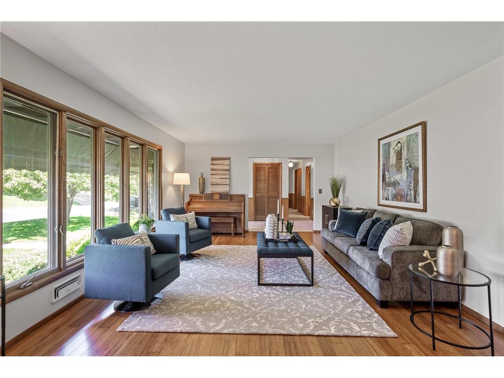 10701 Hopkins Road, Bloomington, MN, 55420 | MLS: 6727431 | Edina Realty