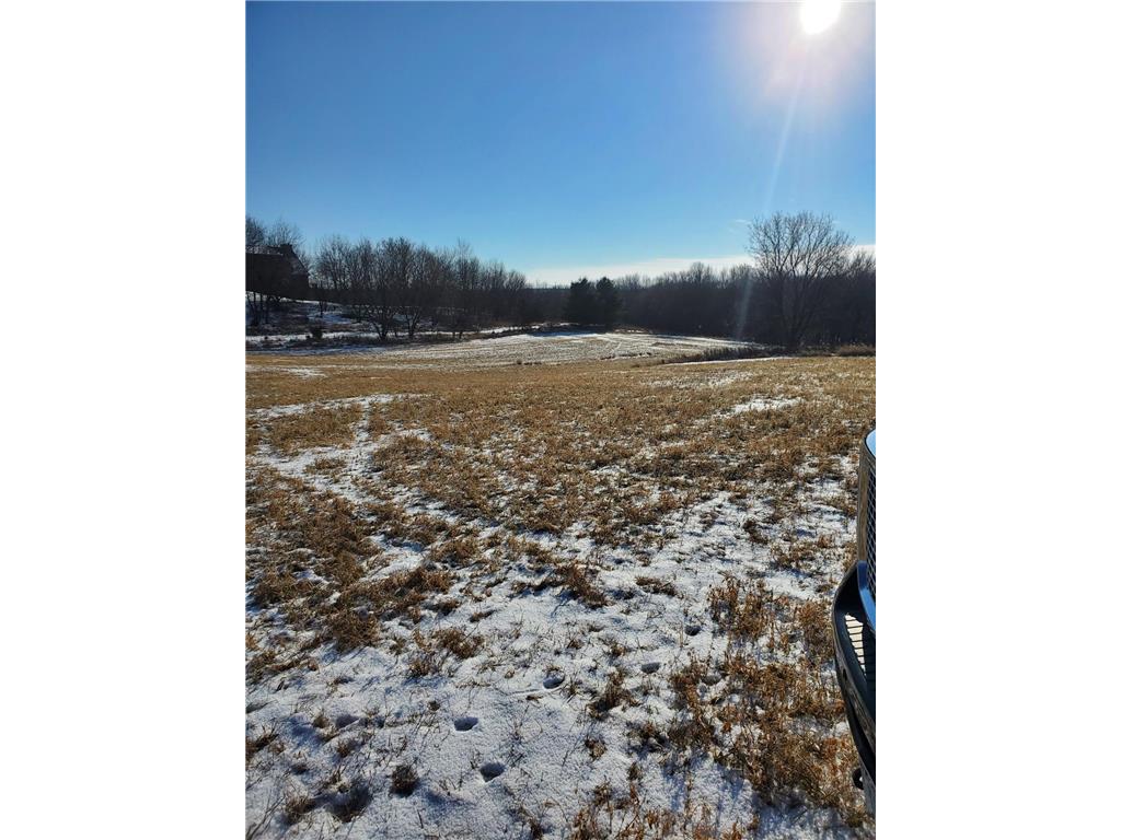 1077 84th Avenue, Roberts, WI, 54023 | MLS: 6363732 | Edina Realty