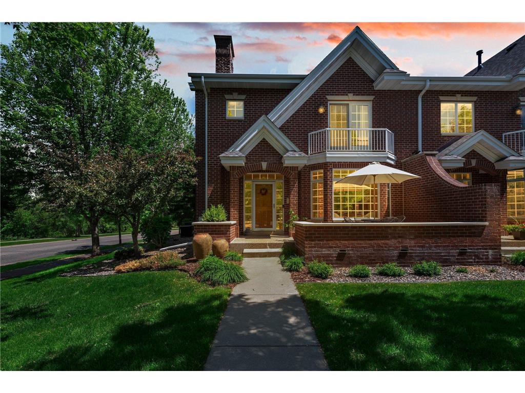 10778 Falling Water Lane #D, Woodbury, MN, 55129 | MLS: 6672352 | Edina ...