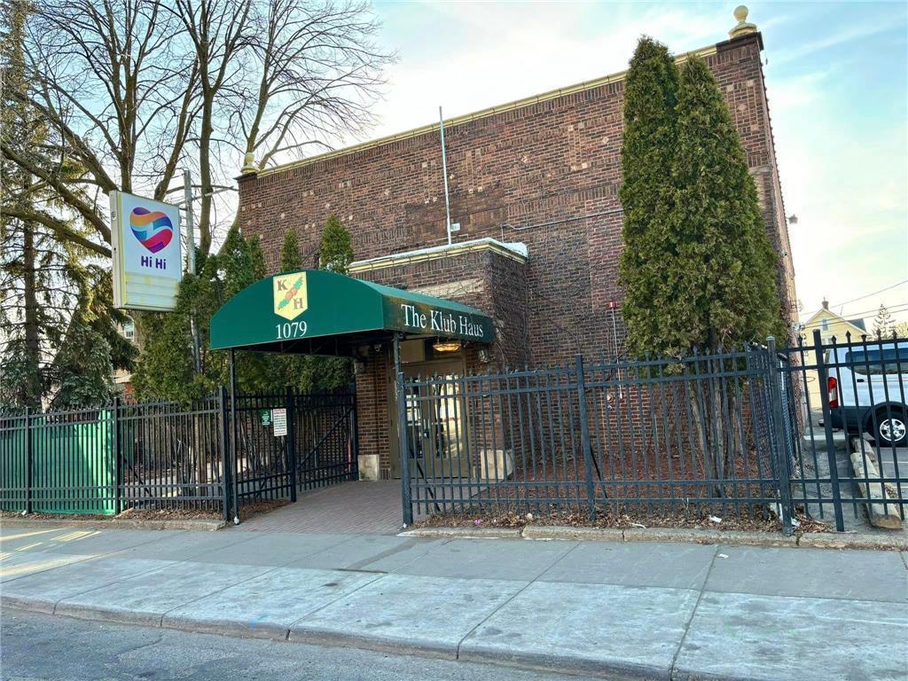 1079 Rice Street, Saint Paul, MN, 55117 | MLS: 6672059 | Edina Realty