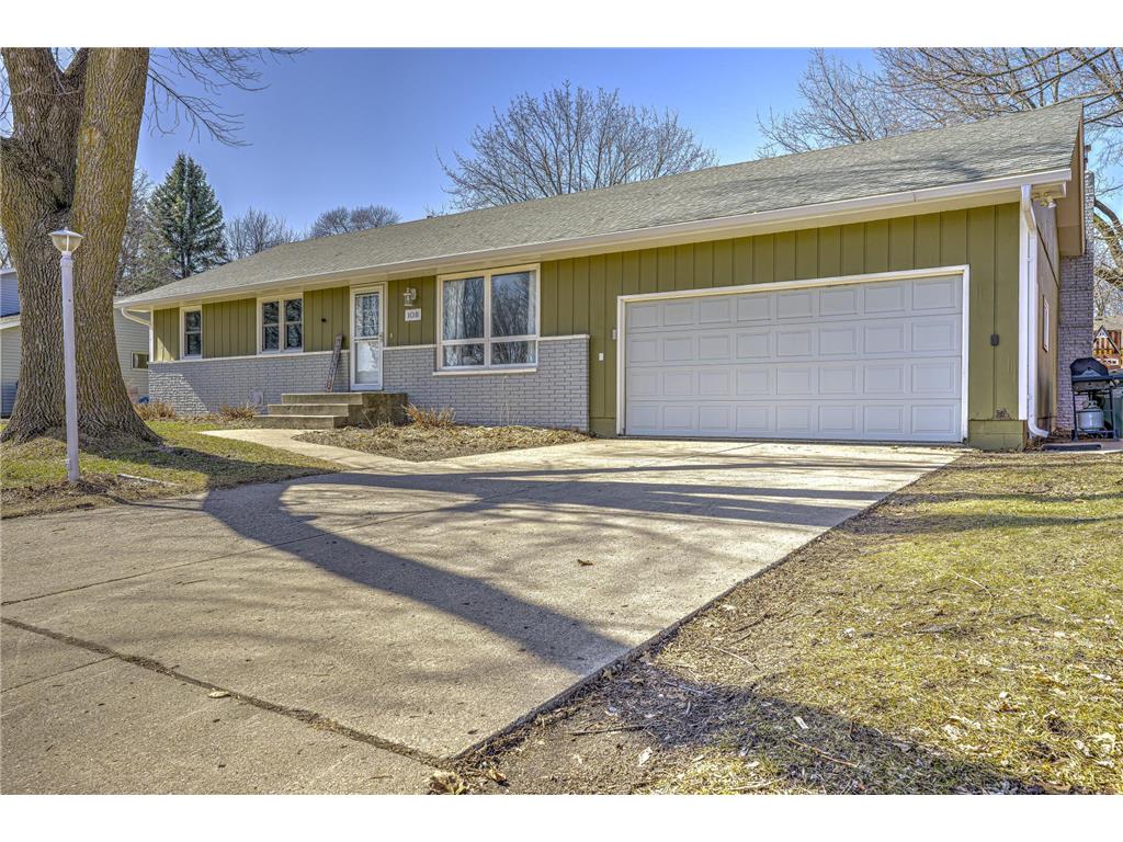 108 Mark Drive NE, Hutchinson, MN, 55350 | MLS: 7021123 | Edina Realty