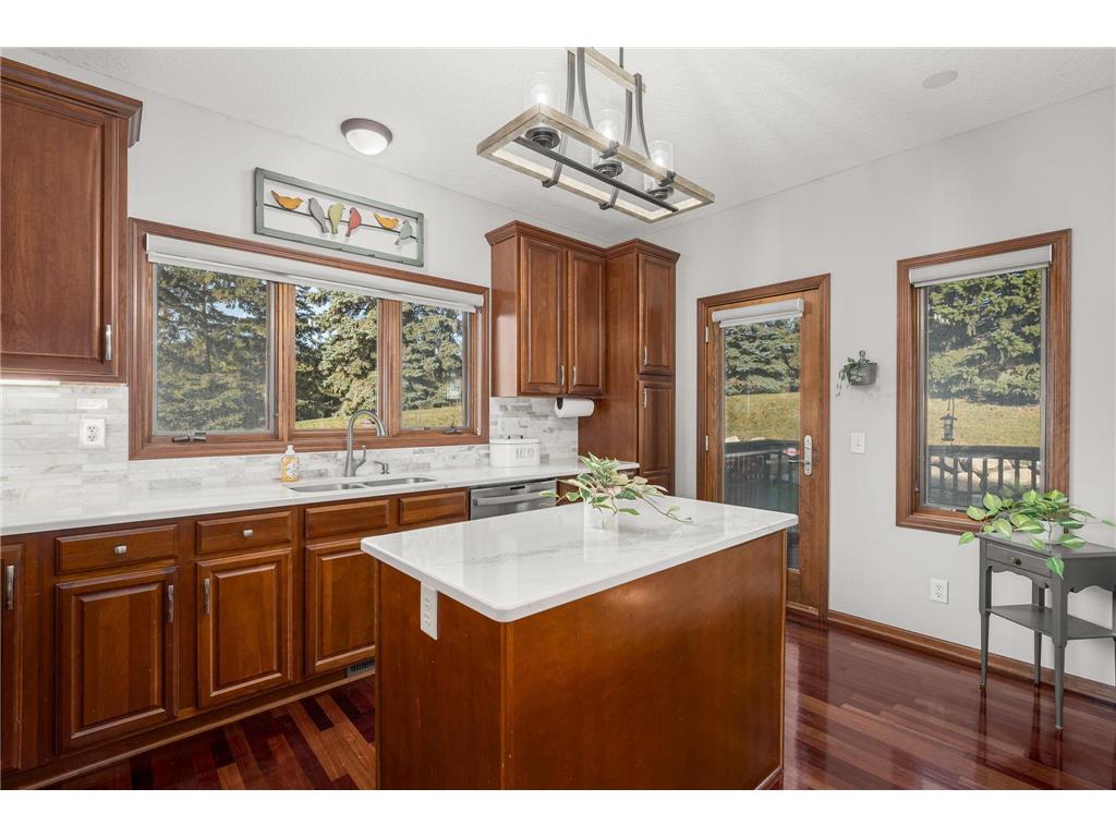 10840 57th Avenue N, Plymouth, MN, 55442 | MLS: 6782653 | Edina Realty