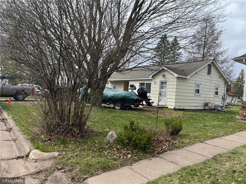 109 E 3rd Avenue, Luck, WI, 54853 | MLS: 6523064 | Edina Realty