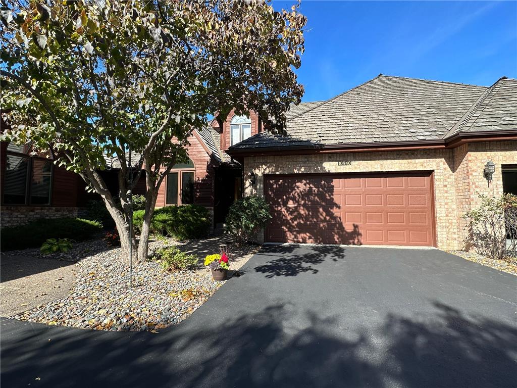 10940 57th Avenue N, Plymouth, MN, 55442 | MLS: 6455740 | Edina Realty