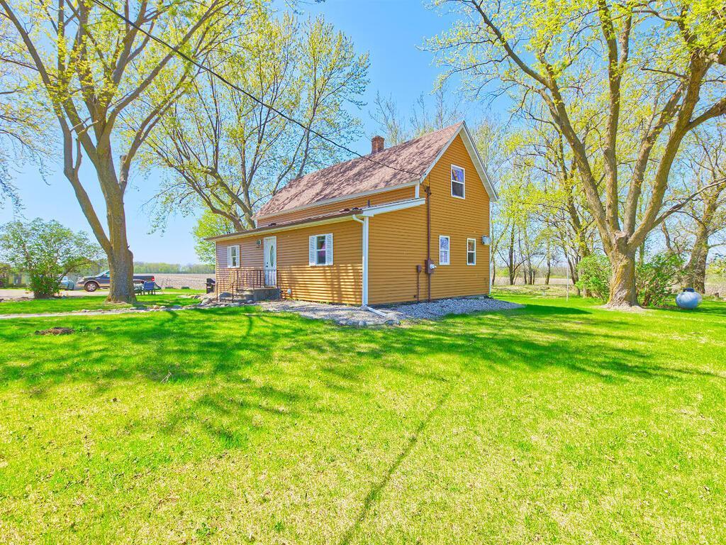 10969 US Highway 12 SW, Howard Lake, MN, 55349 | MLS: 6715282 | Edina ...