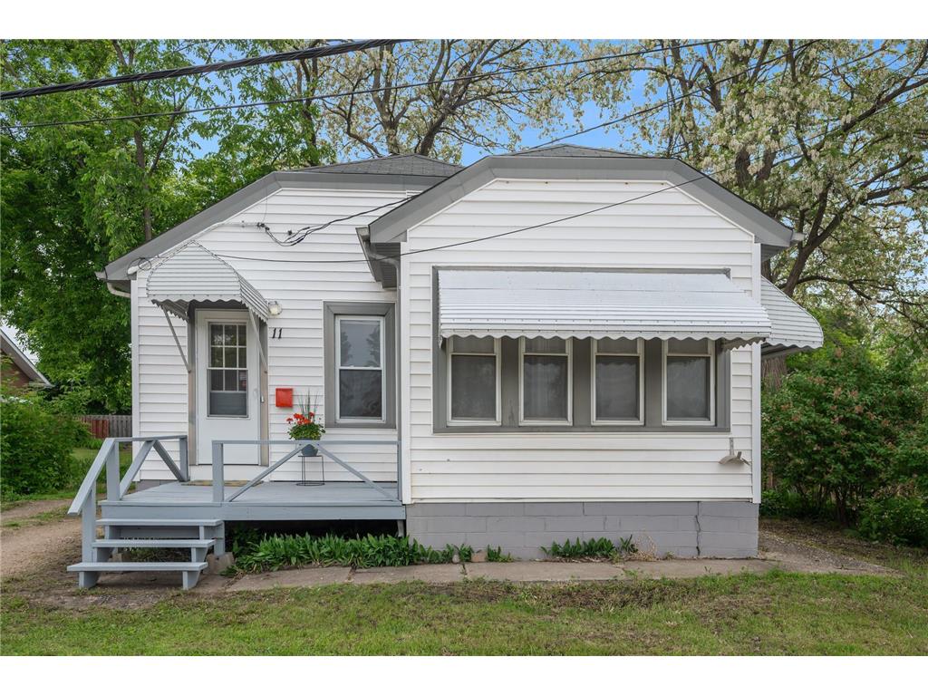 11 Blake Road S, Hopkins, MN, 55343 | MLS: 6725299 | Edina Realty