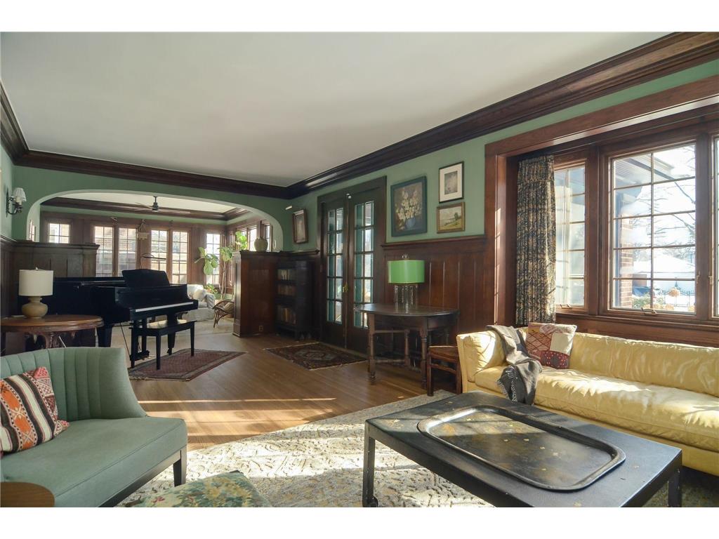 11 Crocus Hill, Saint Paul, MN, 55102 | MLS: 6479169 | Edina Realty