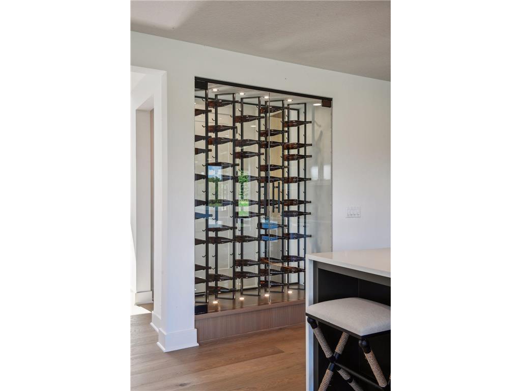 11 High Point Road, Dellwood, MN, 55110 | MLS: 6616895 | Edina Realty