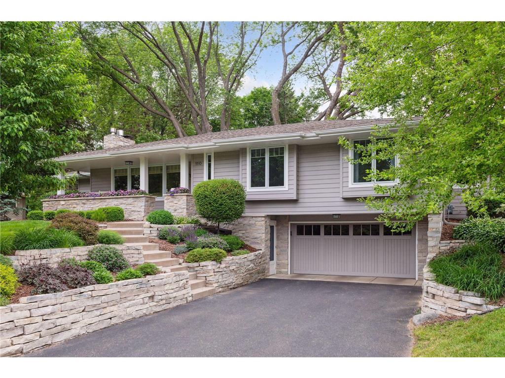 110 Chevy Chase Drive, Orono, MN, 55391 | MLS: 6380229 | Edina Realty