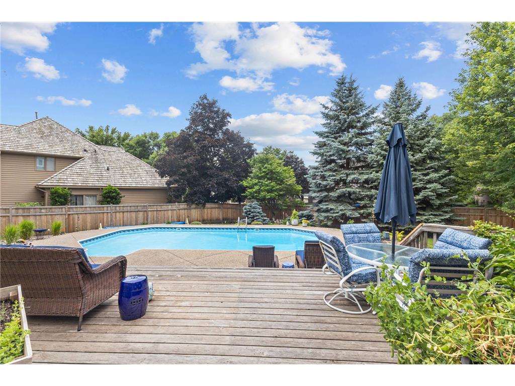 11007 Jackson Drive, Eden Prairie, MN, 55347 | MLS: 6752035 | Edina Realty