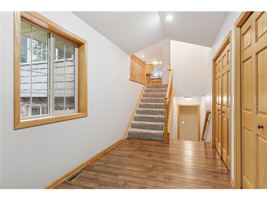 11029 Shoreline Court, Chisago City, MN, 55013 | MLS: 6730815 | Edina ...