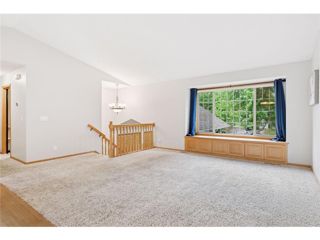 11029 Shoreline Court, Chisago City, MN, 55013 | MLS: 6730815 | Edina ...