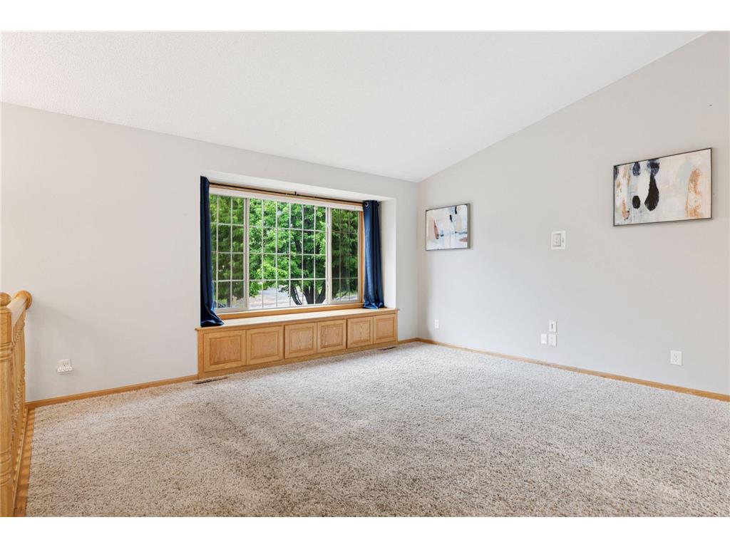 11029 Shoreline Court, Chisago City, MN, 55013 | MLS: 6730815 | Edina ...