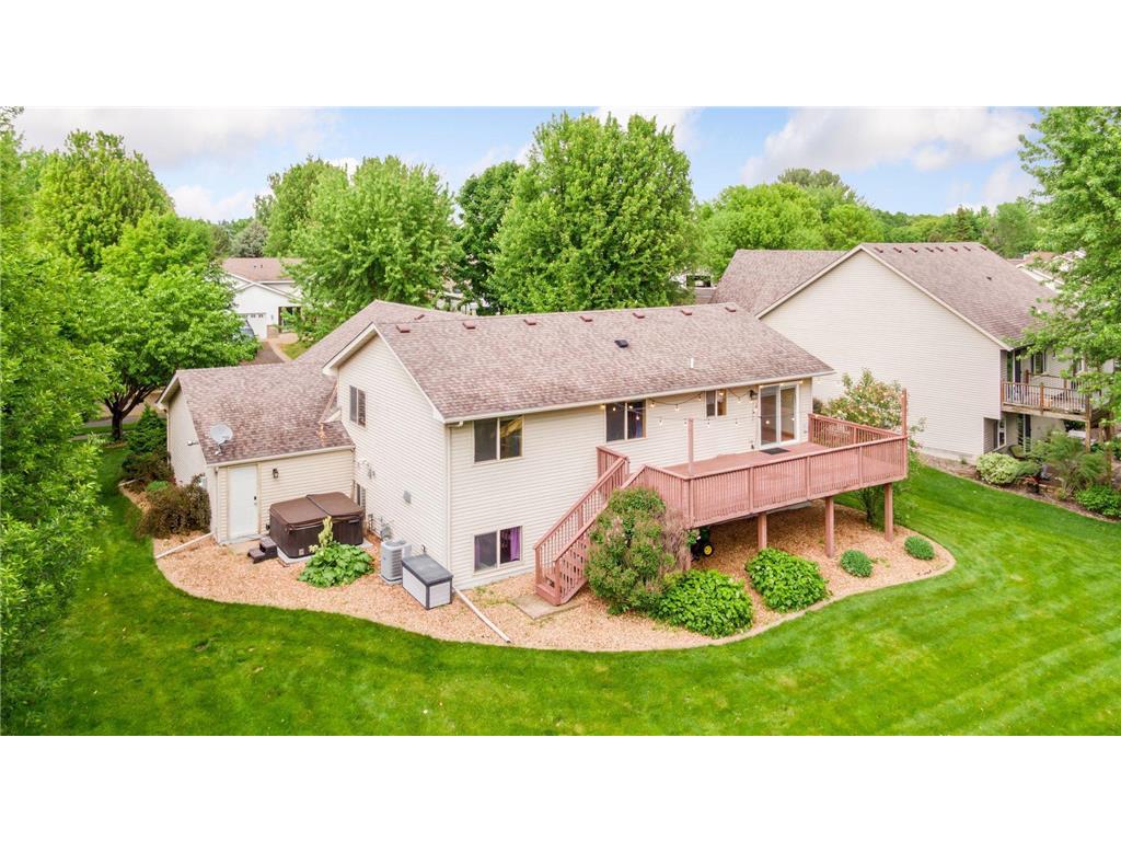 11029 Shoreline Court, Chisago City, MN, 55013 | MLS: 6730815 | Edina ...