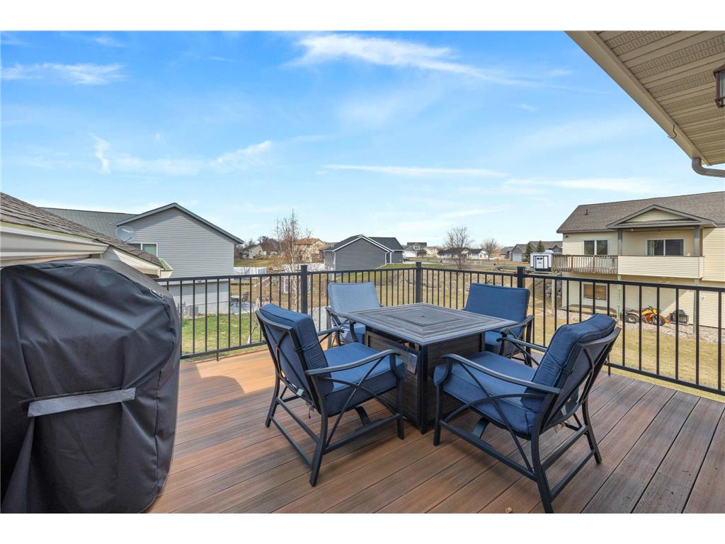 1104 Prairie Ridge Lane, Lester Prairie, MN, 55354 | MLS: 6498366 ...