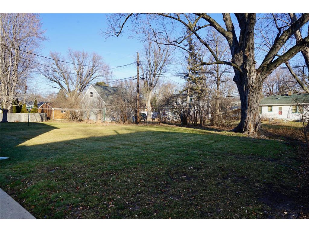 1104 Winnetka Avenue N, Golden Valley, MN, 55427 | MLS: 6455865 | Edina ...