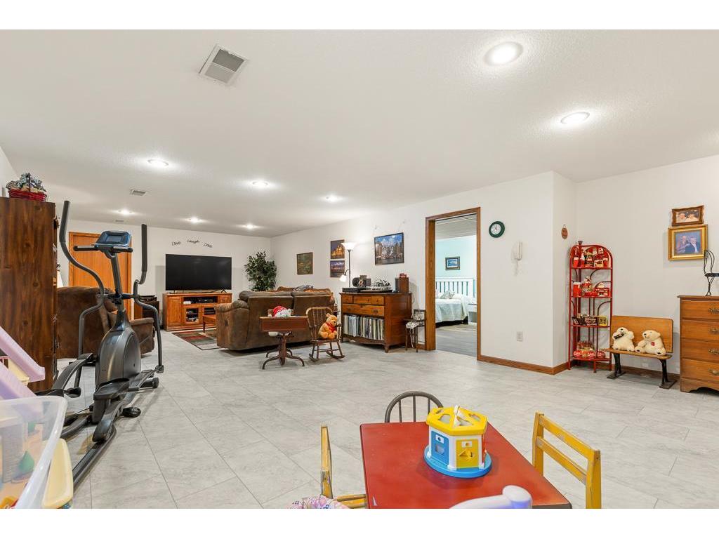 1105 David Drive, Marshall, MN, 56258 | MLS: 6784681 | Edina Realty