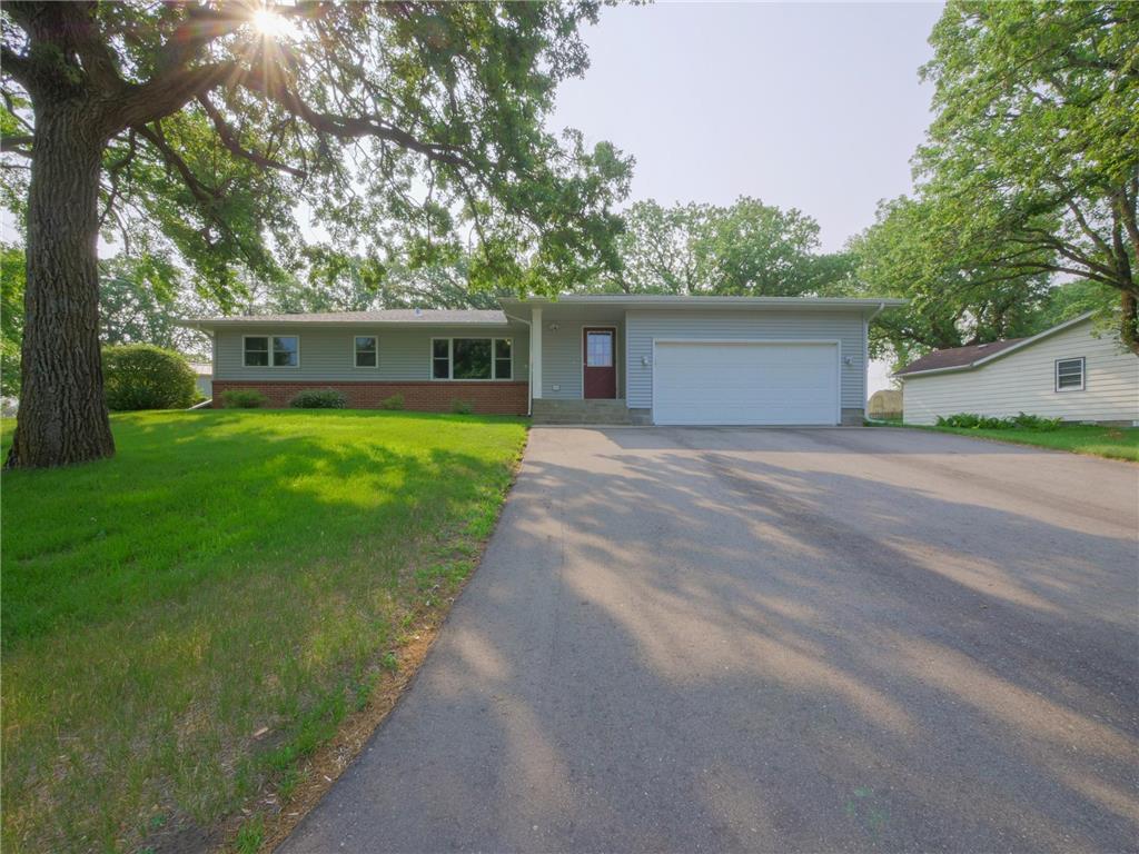 1105 Ridgeway Drive, Alexandria, MN, 56308 | MLS: 6385853 | Edina Realty