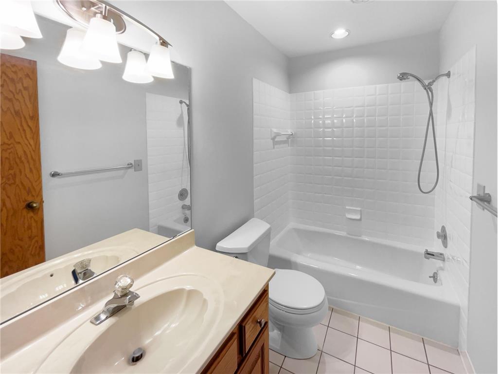 11053 N Eagle Lake Boulevard, Maple Grove, MN, 55369 | MLS: 6822950 | Edina Realty