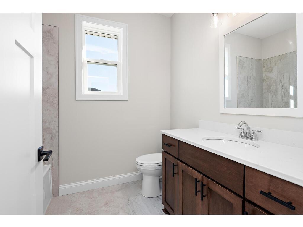 111 Creekside Bay SE, Saint Michael, MN, 55376 | MLS: 6543456 | Edina ...